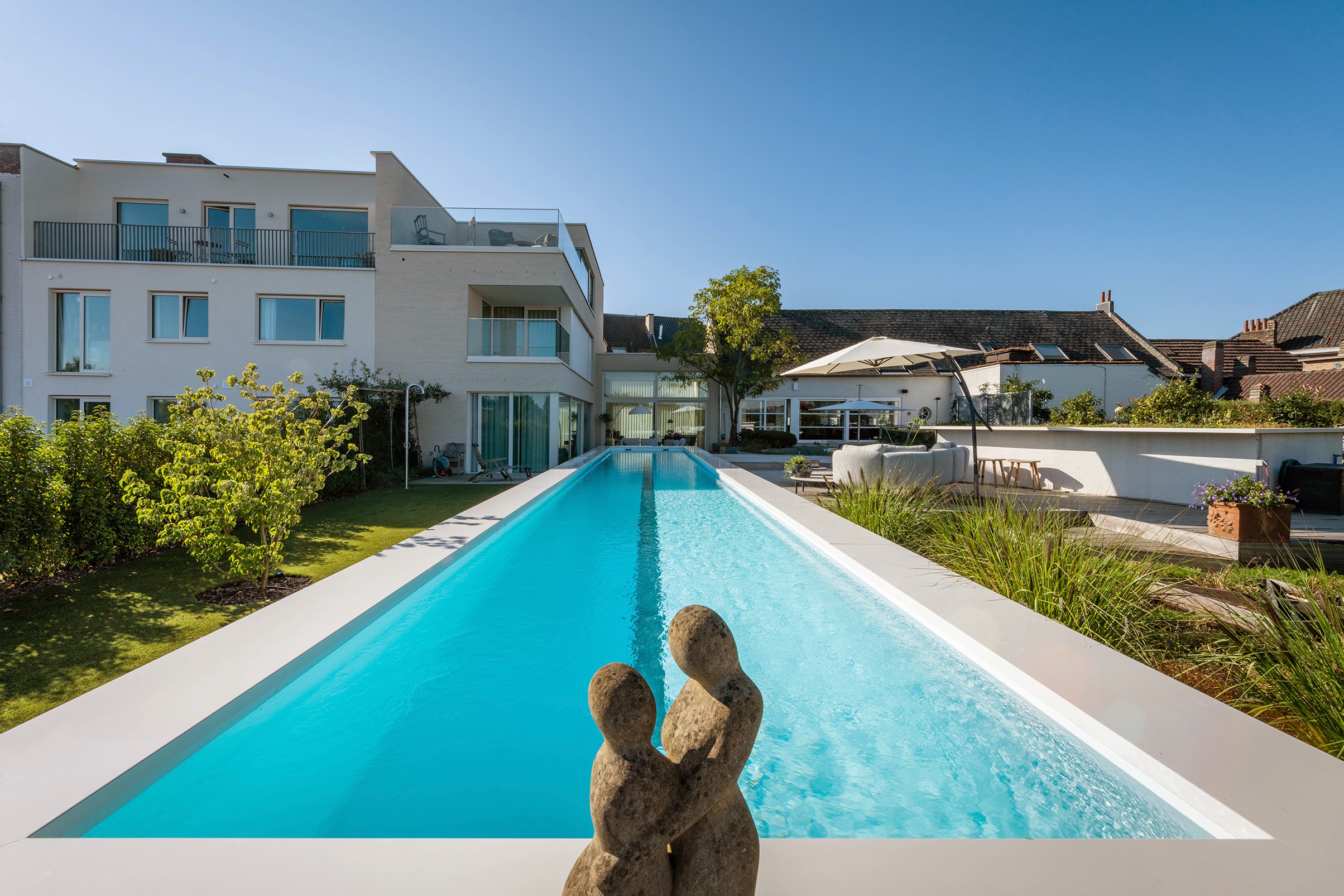 HDB Pools - Chic Gardens